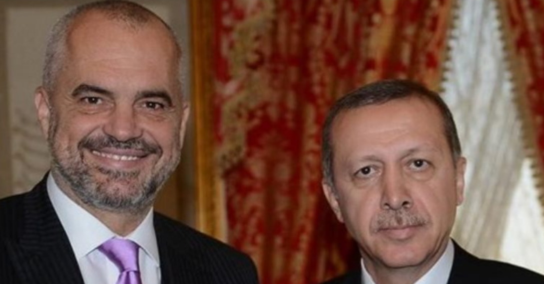 Εδώ Ελλάς: Μπάτε σκύλοι, αλέστε! - Ίδρυμα Δημήτρη και Μαρίας Δελιβάνη
